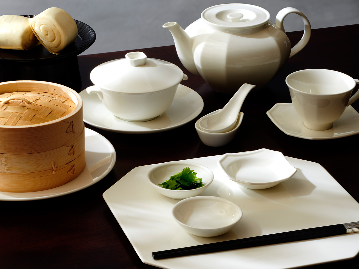 Master Dinner Plate Types: Shapes, Materials, Occasions, and More ...