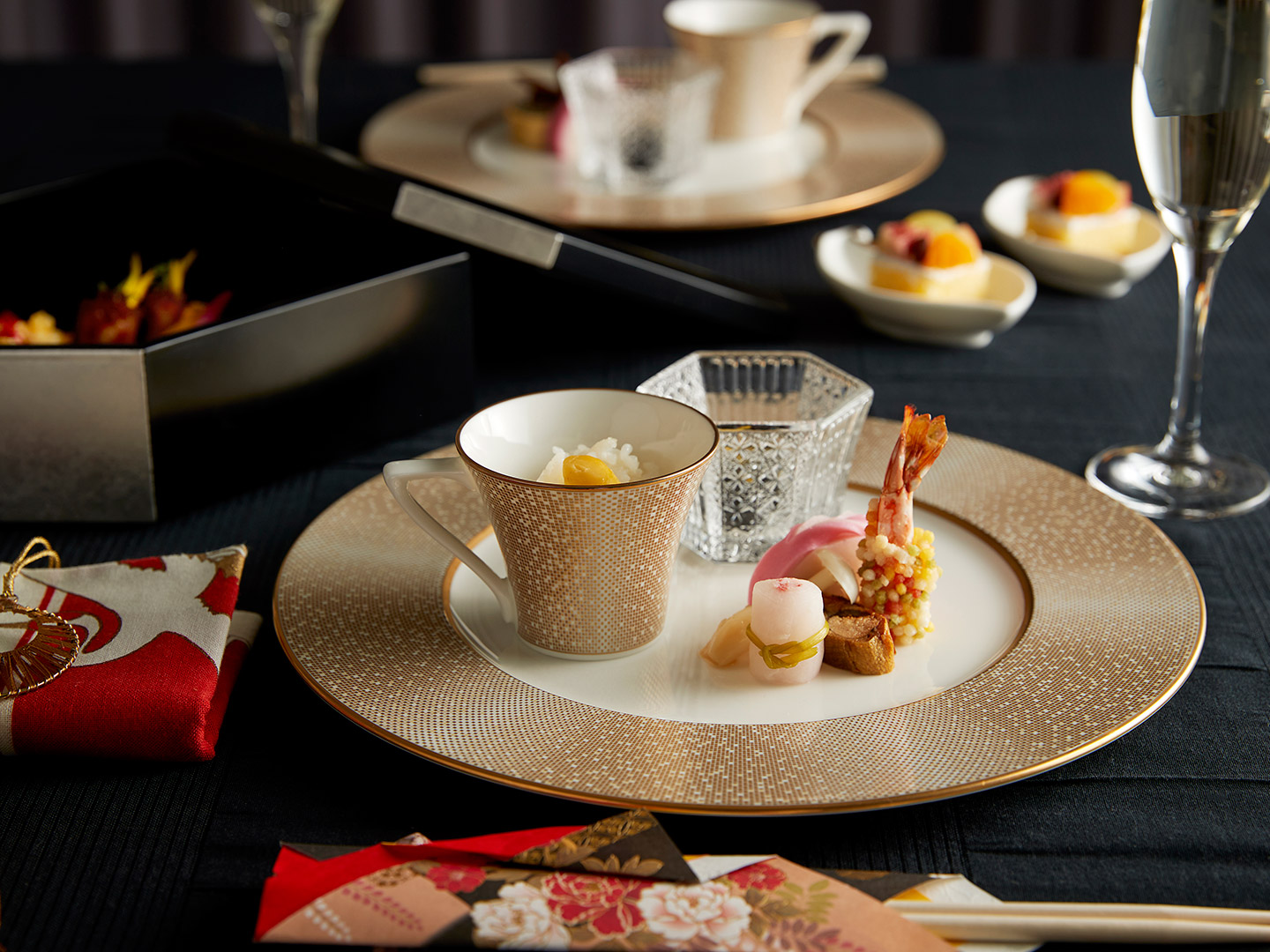 社会の課題解決に取り組み、食文化発展に貢献を - 鳴海製陶株式会社